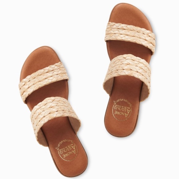 Andre Assous | Shoes | Andr Assous Narice Featherweights Raffia Sandals ...